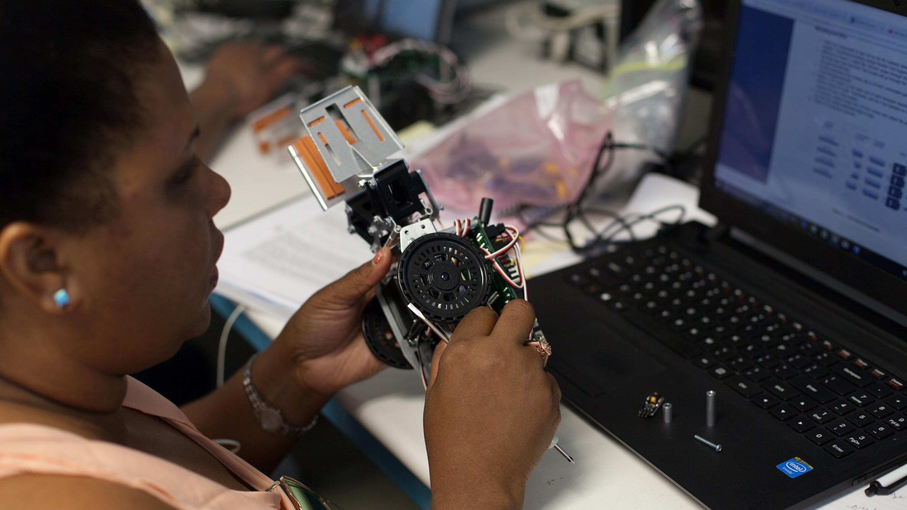 Summer Programs Train Teachers in Engineering and Robotics | NYU Tandon ...